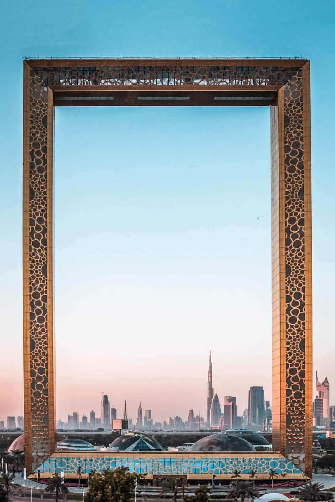 Where is Dubai Located? Everything you need to know - Avenly Lane Travel