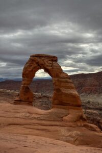 Delicate Arch Hike (Easily The Best Hike in Arches Nat Park) - Avenly ...